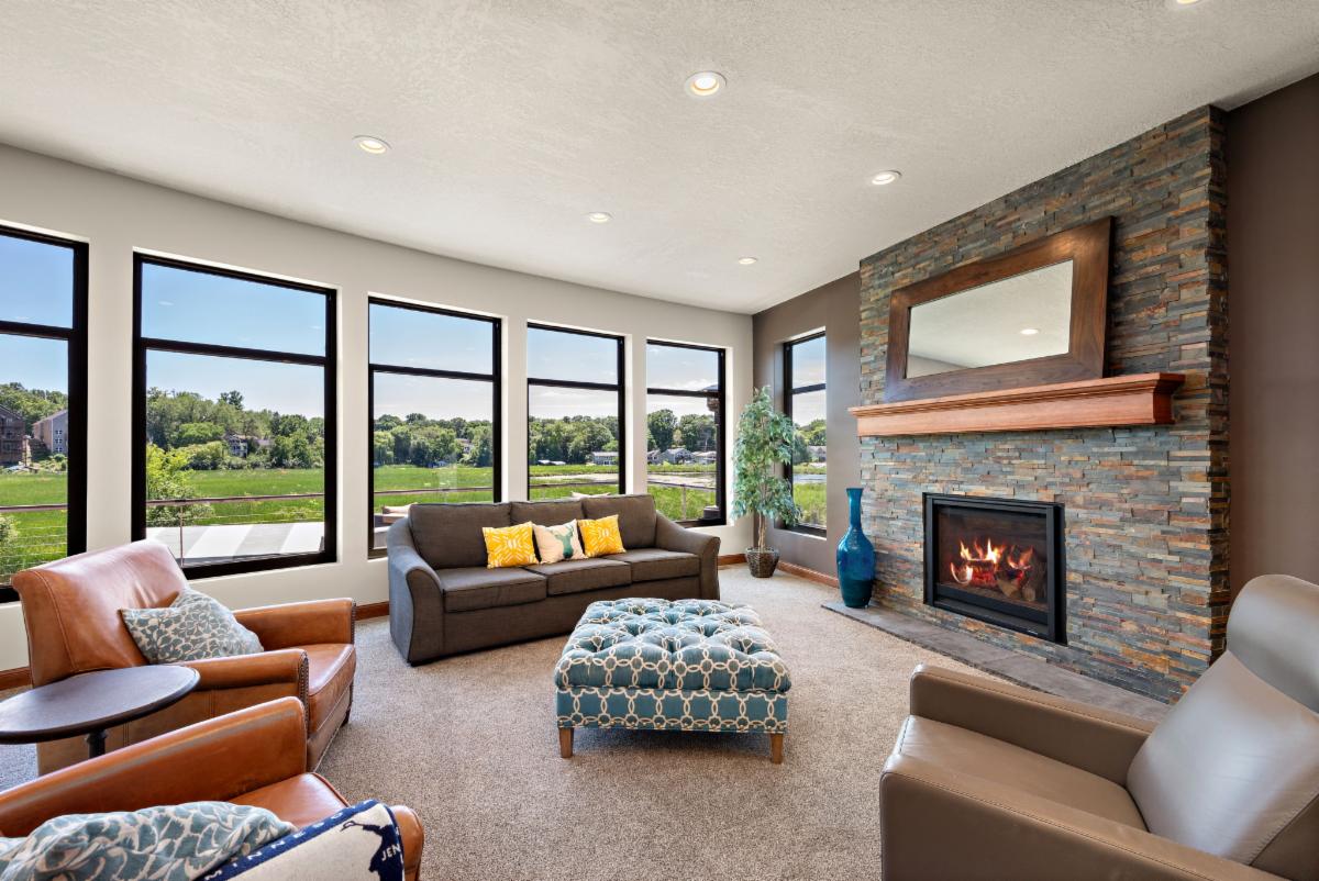 4637 Carlow Road - Discovery Packet