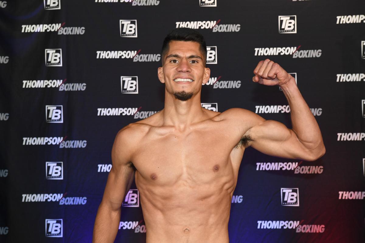 ACOSTA vs. AVELAR BOXING WEIGHTS FROM ONTARIO, CA - REAL COMBAT MEDIA