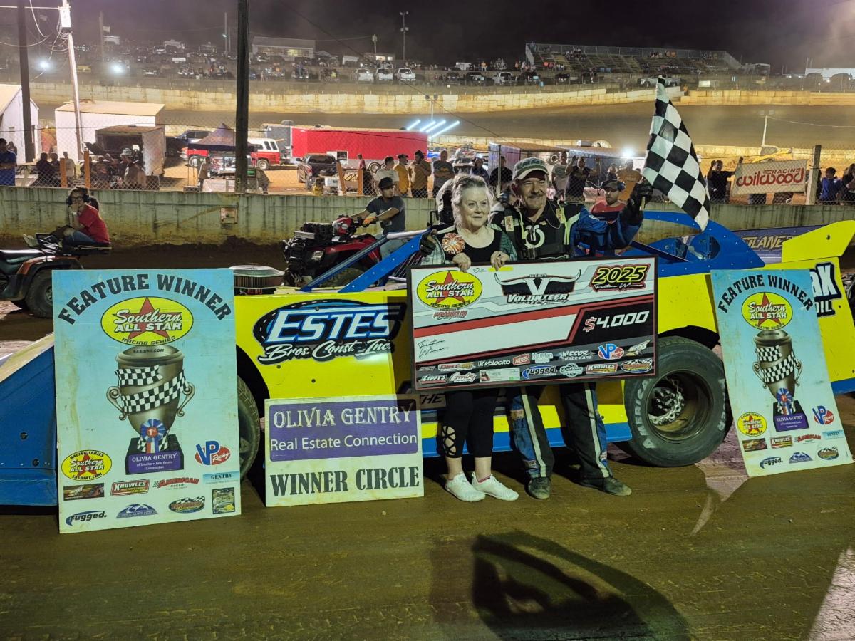 Vic Hill Hustles to Southern All Star Dirt Racing Series Victory at ...