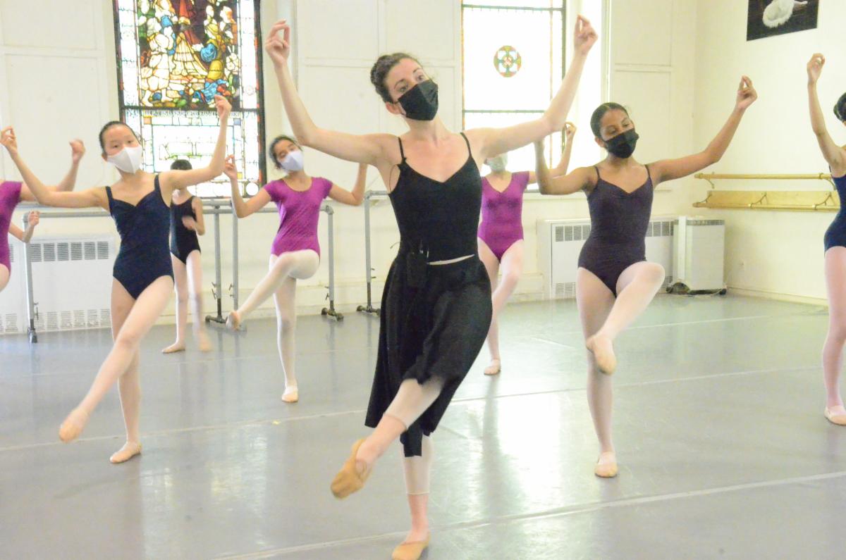 Spend Summer 2022 at NYTB School!