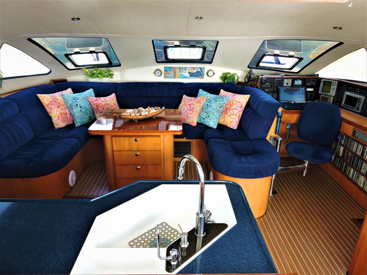 Catamaran GENESIS is offering a 10% Discount