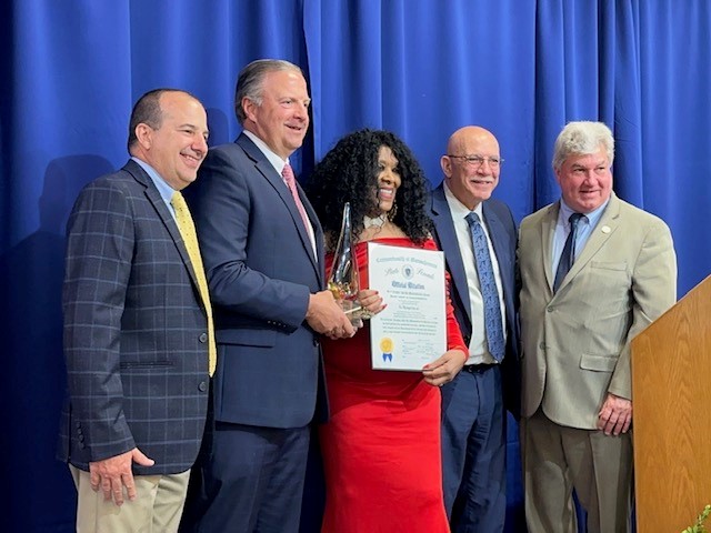 There is no "I" in Team