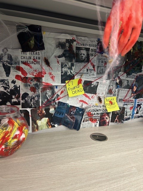 Cheers to Procurement! Best Workspace Decor Winner!