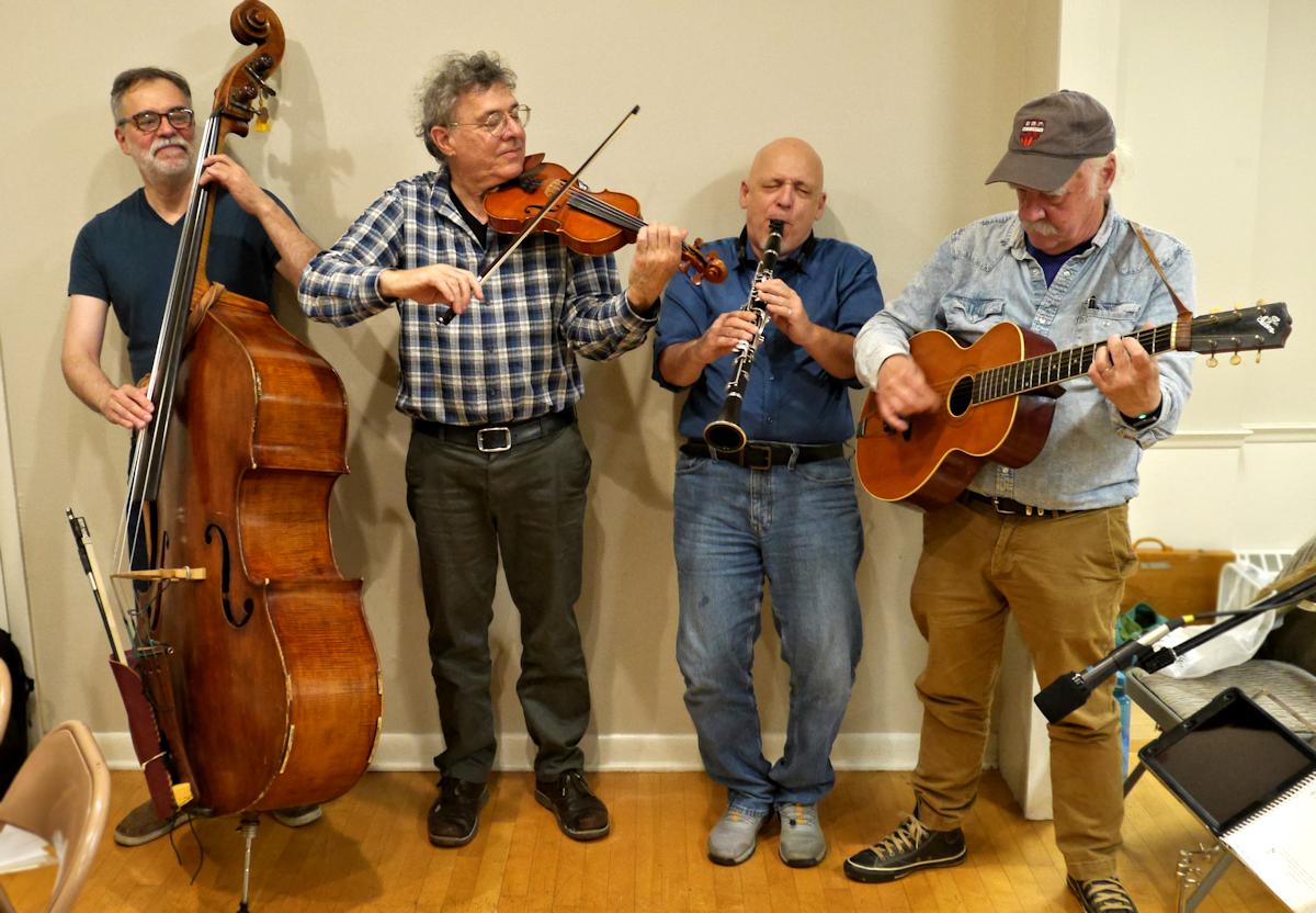 Swingin' Tern ️New Year's Eve Dance💚Alex Deis-Lauby💛Brooklyn Swing ...