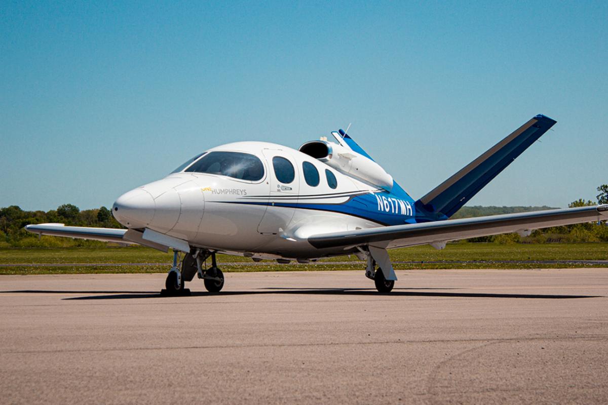 2017 CIRRUS VISION JET | *Price Reduction*