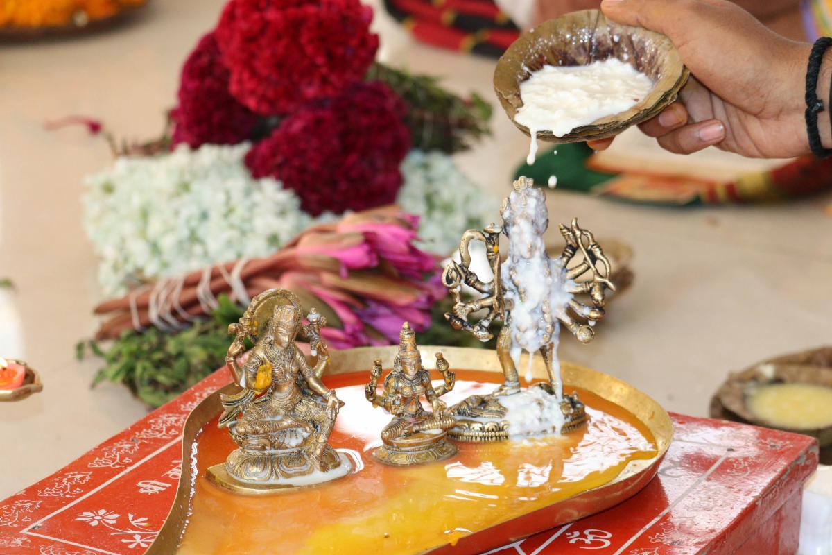 Puja.net - Navaratri Photos - Pune Temple Yagya