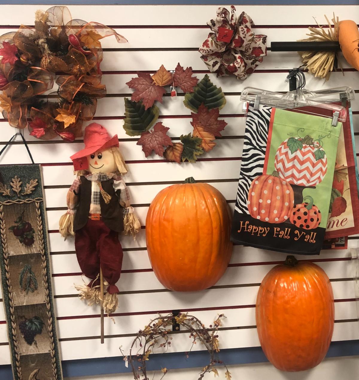 Red Star - Fall Decor September 24 - September 30