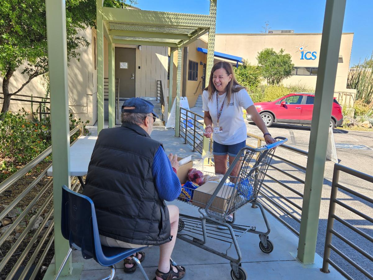 ICS Fall Food Drive, volunteer needs and more news!