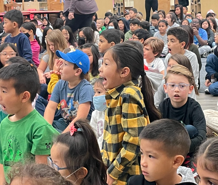 2022-2023 Plavan Panther Pride Issue #3 November 12, 2022