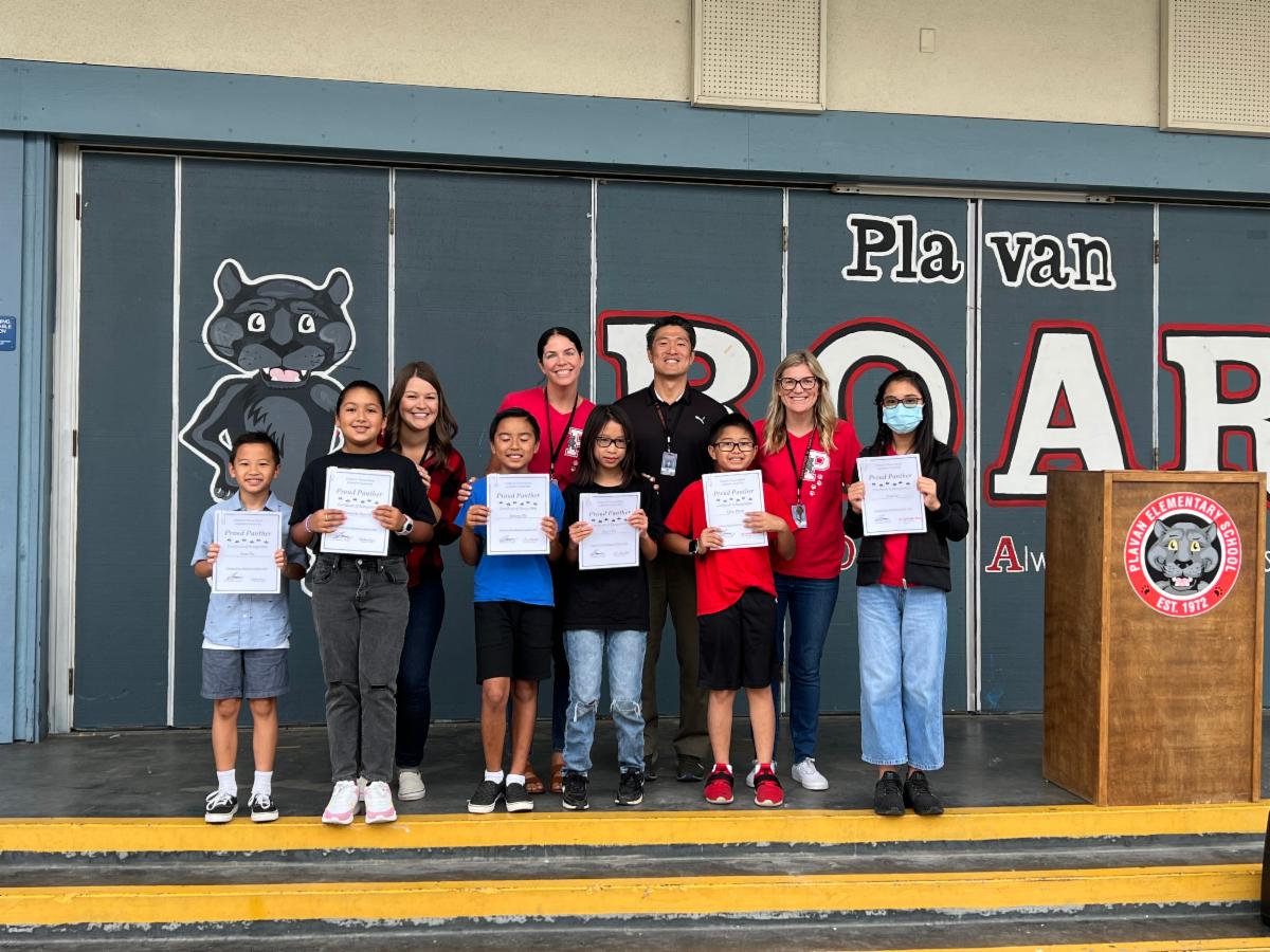 2022-2023 Plavan Panther Pride Issue #2 October 8, 2022