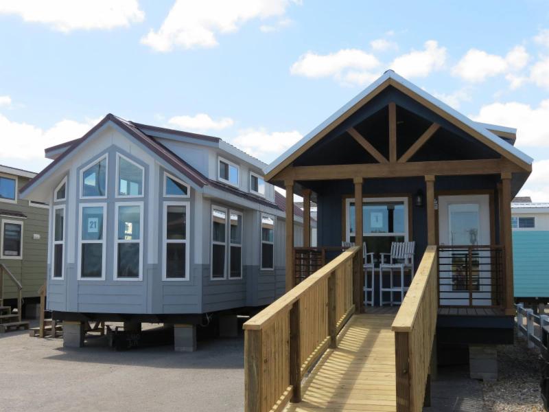 RRC Cabin and Cottage Update - new models arrived