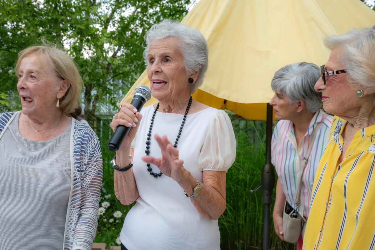 CHANTILLY LIFE: a newsletter celebrating the good life in CHANTILLY