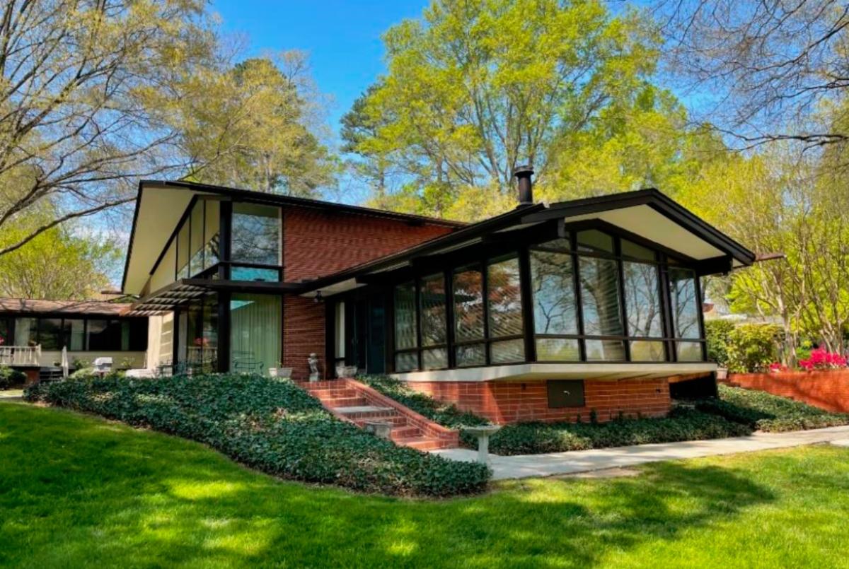 M News: William Morgan's FL Courthouse / Osaka's Grand Ring / Shelly ...