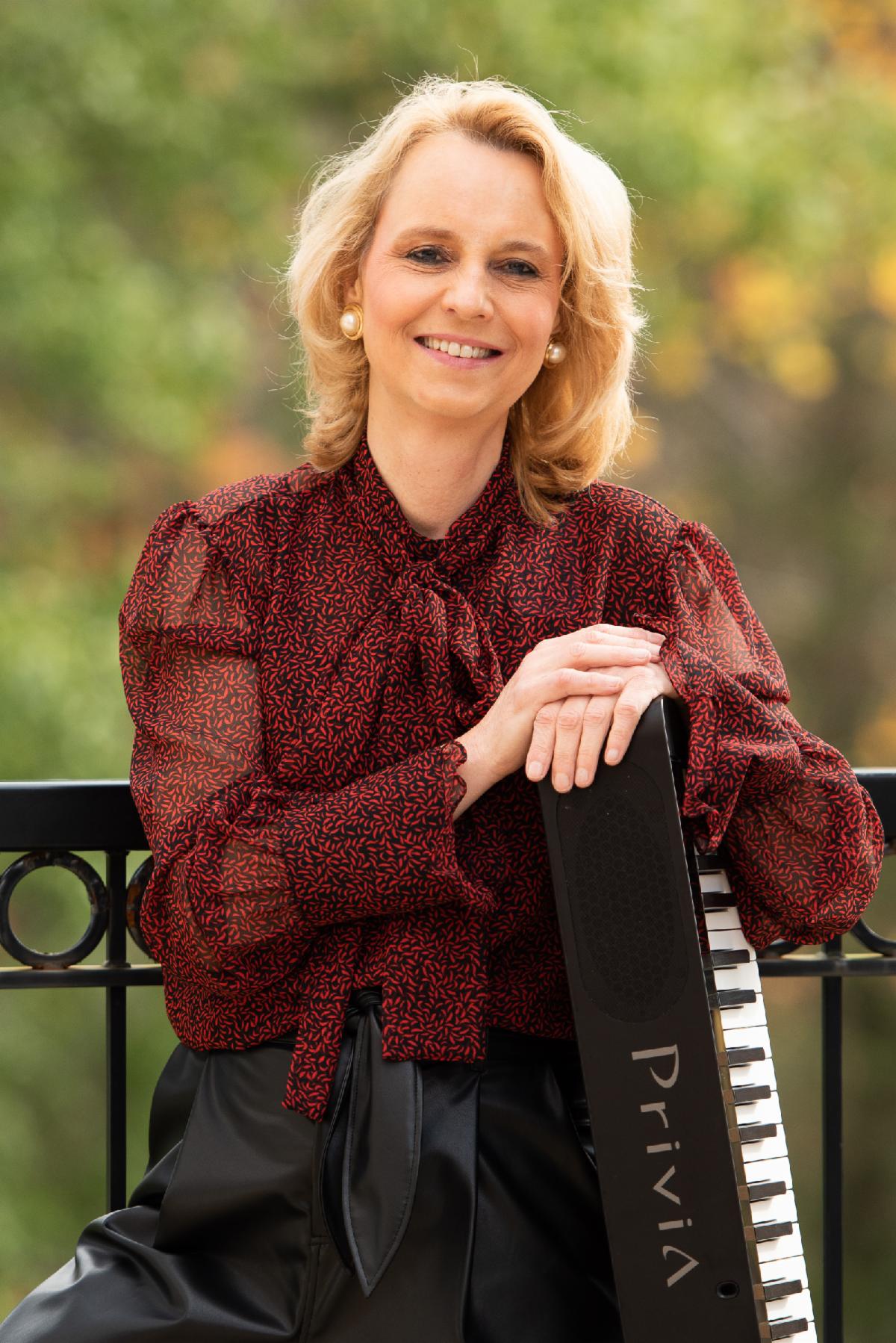 Livestream to House of the Singing Winds and Sheroes in Europe!