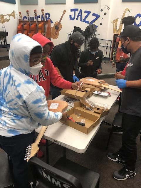 Natomas Middle School Boys Engaged with STEM Activities & Leroy Greene ...