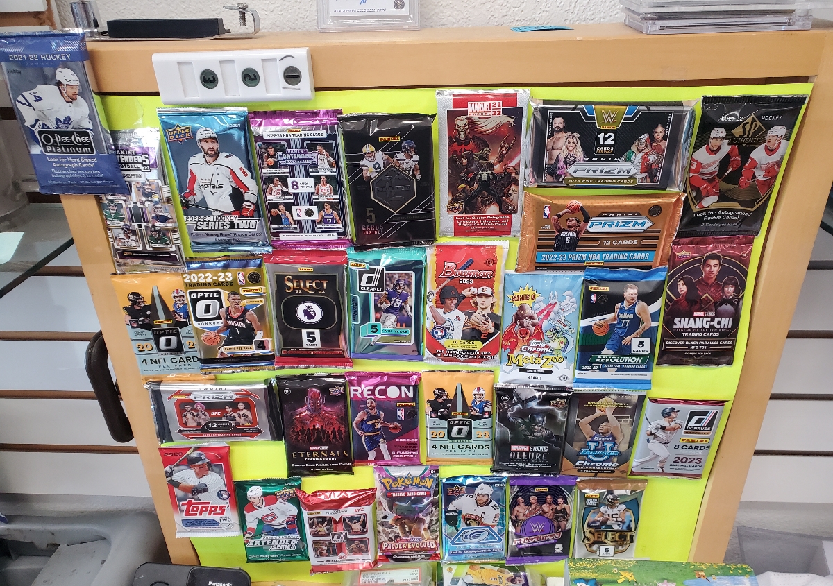 Brand New At Mike's 22/23 PANINI SELECT NBA With 3 Autos Or Relics - Box!