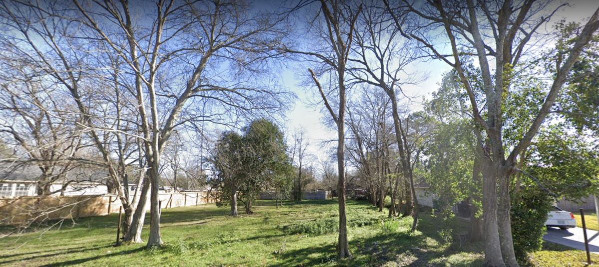 8,000+ sqft Vacant lot In 77028!