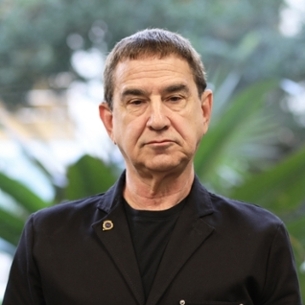 Game Changers: Oct. 4 Issue - Meet UM Business School Professor Howard ...