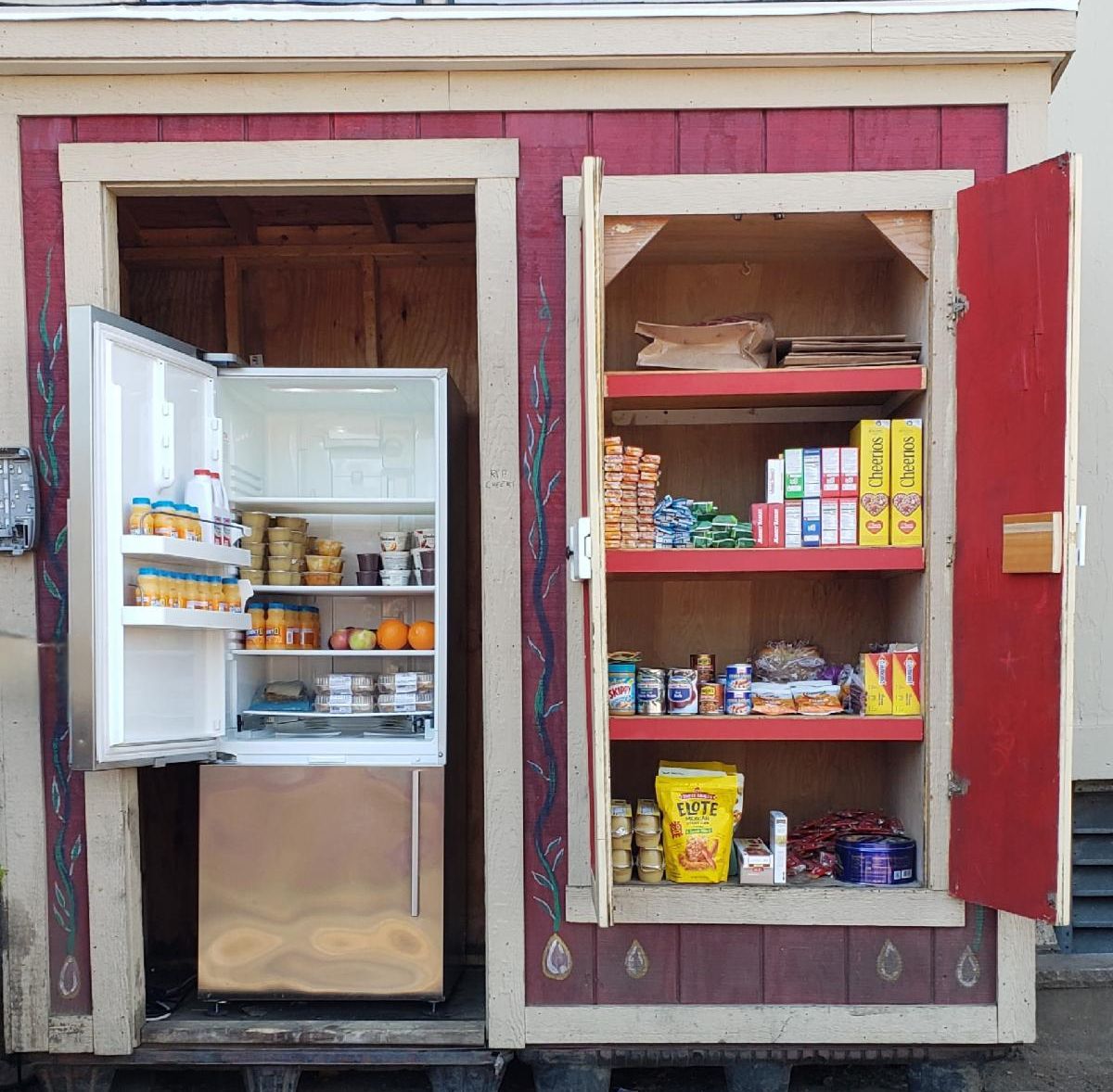 A new and uplifting partnership for Harvard Square’s Fridge in the Square
