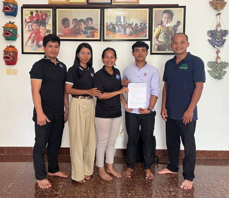 1,000 Uniforms for poor kids