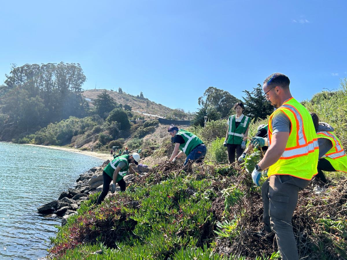 Our volunteer program is back - Join us for the kickoff! 🌎