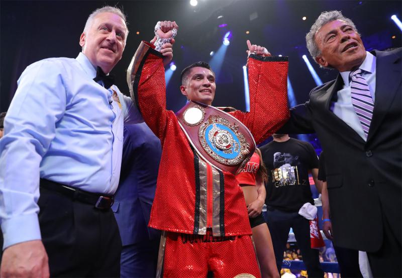 JOET GONZALEZ CAPTURES NABO FEATHERWEIGHT TITLE, SENIESA 'SUPER BAD ...