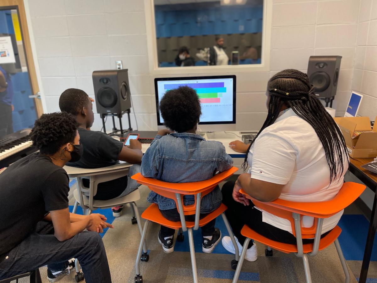 Best Buy Teen Tech Center Monthly Newsletter