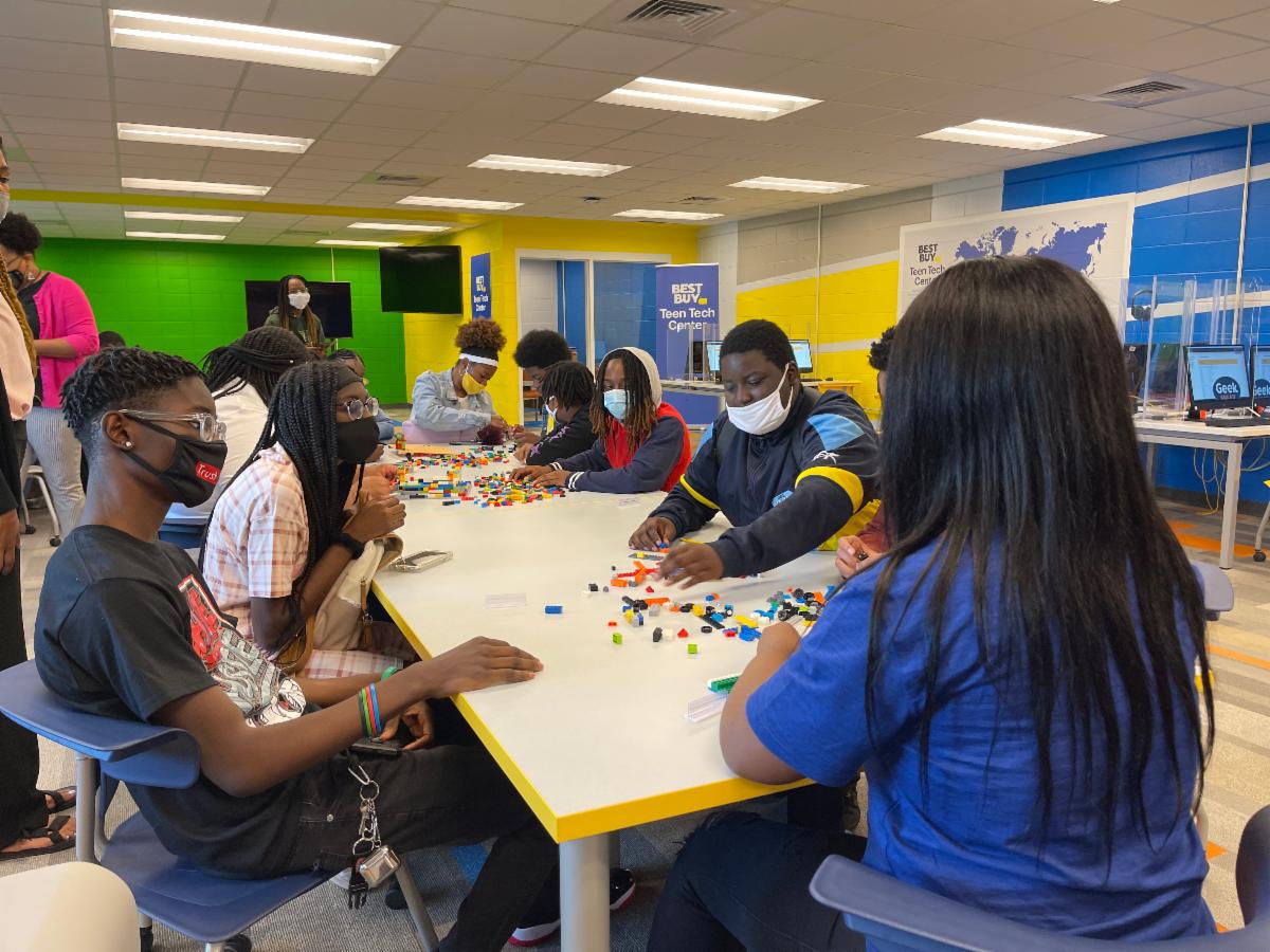 Best Buy Teen Tech Center Monthly Newsletter