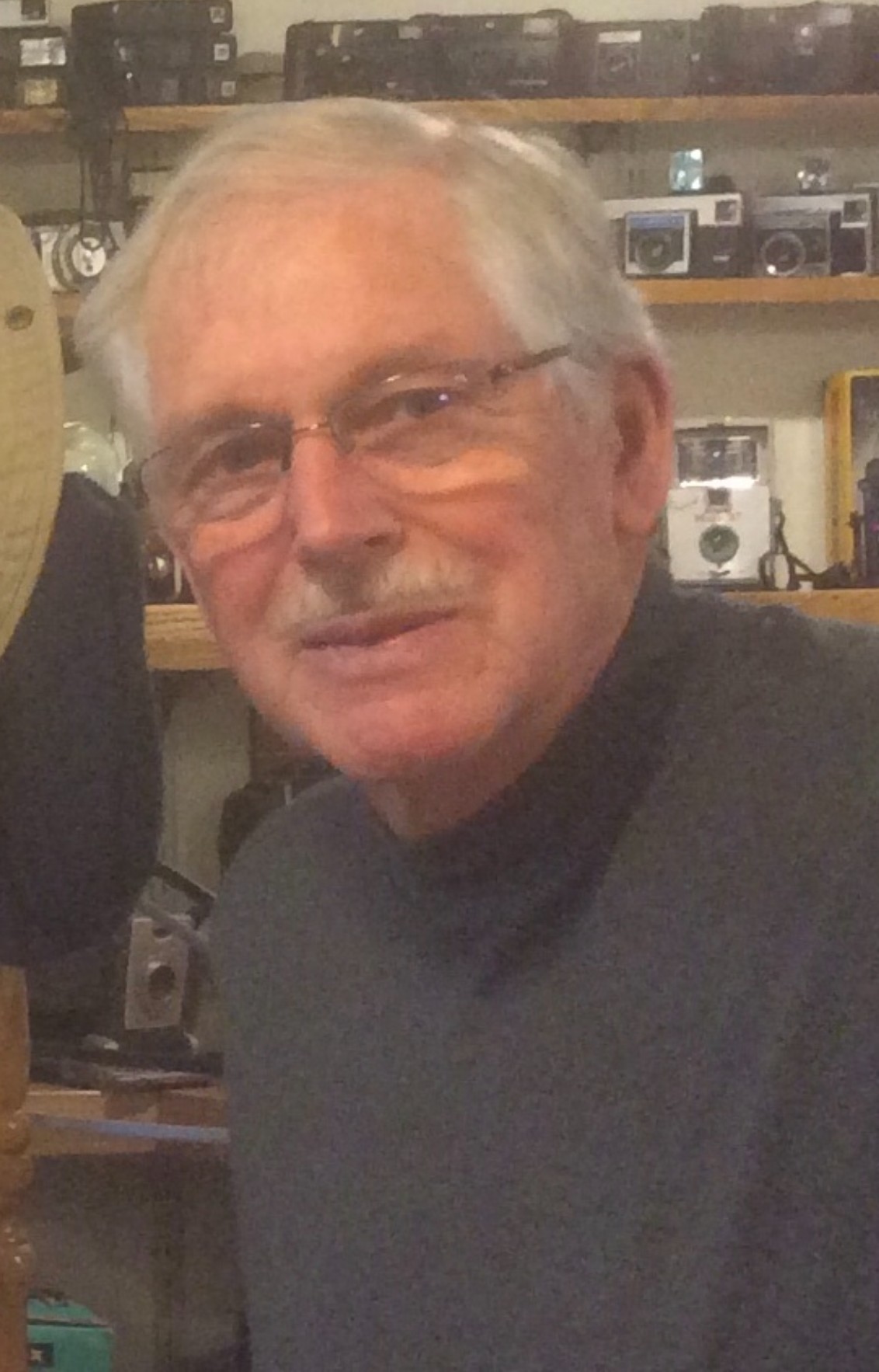 Obit - Gordon E. Jewett