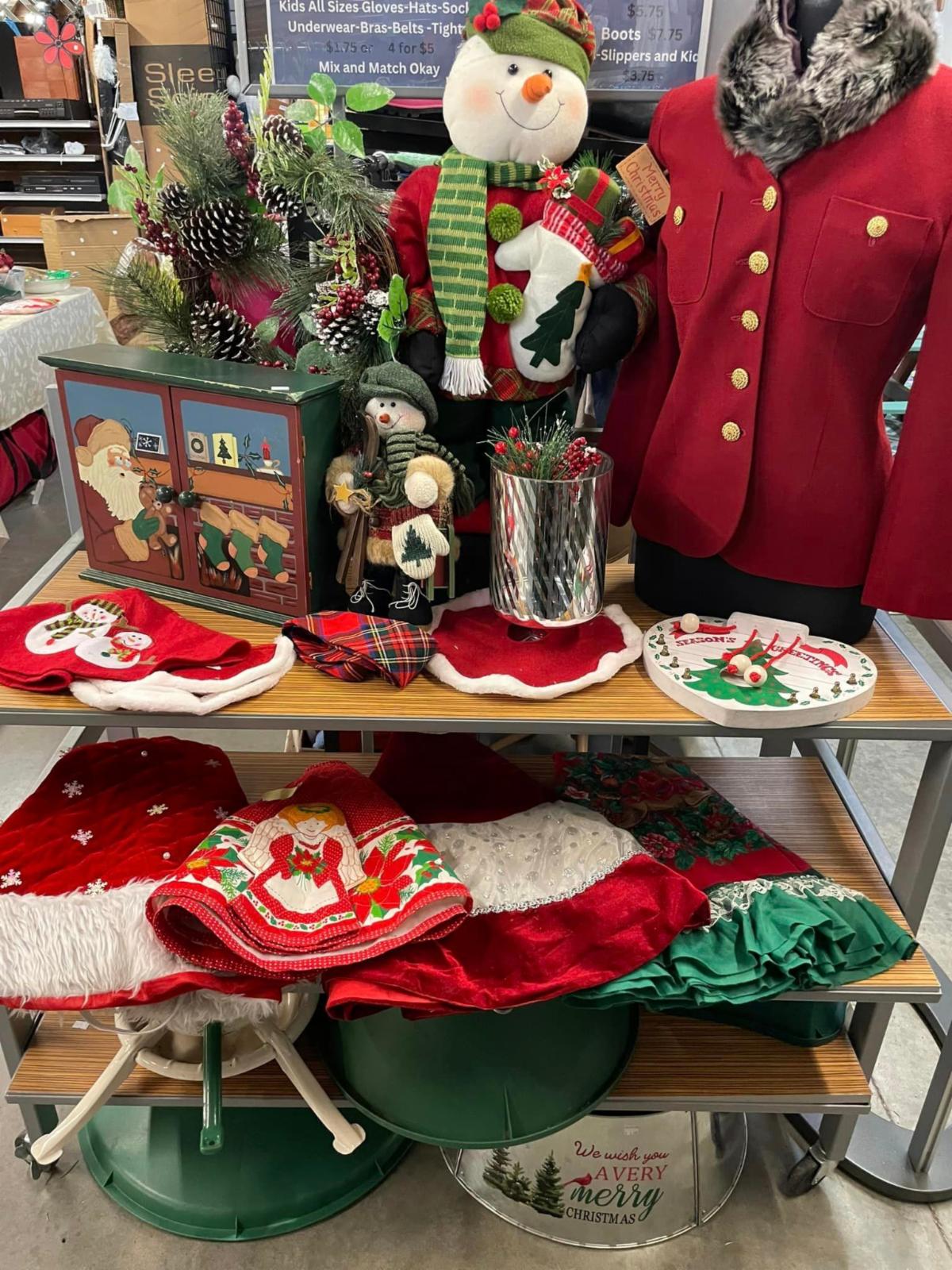 Santa Hops, Pancakes with Santa, Santa Hat BINGO, Christmas Crafternoon ...