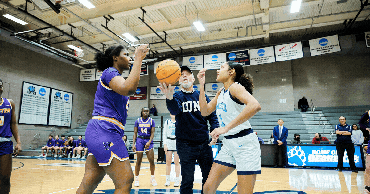 Riveting CUNY Rivalry ⛹️‍♂️⛹️‍♀️🏀💙